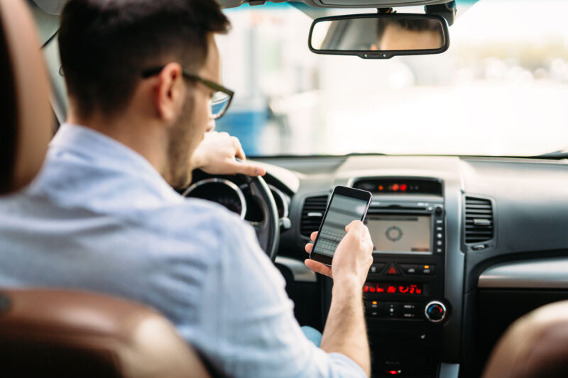 Nieuwe inzichten over mobiel gebruik in het verkeer - Stop ...